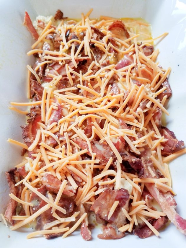 Bacon Breakfast Bubble Bake - Stef's Eats and Sweets