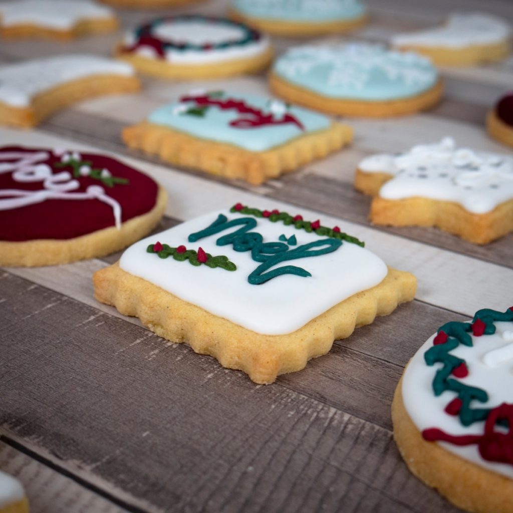 Tips for Decorating Christmas Cookies - Stef's Eats and Sweets