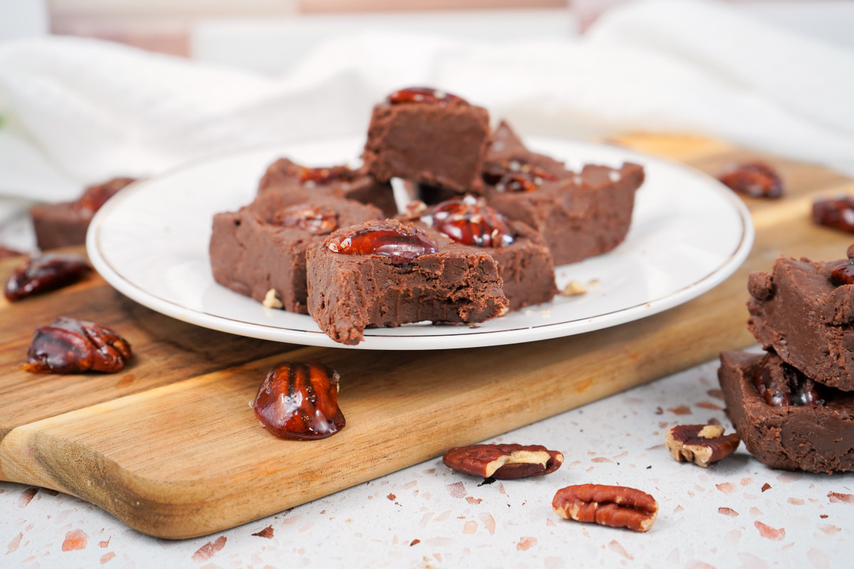 Candied Pecan Chocolate Fudge - Stef's Eats and Sweets