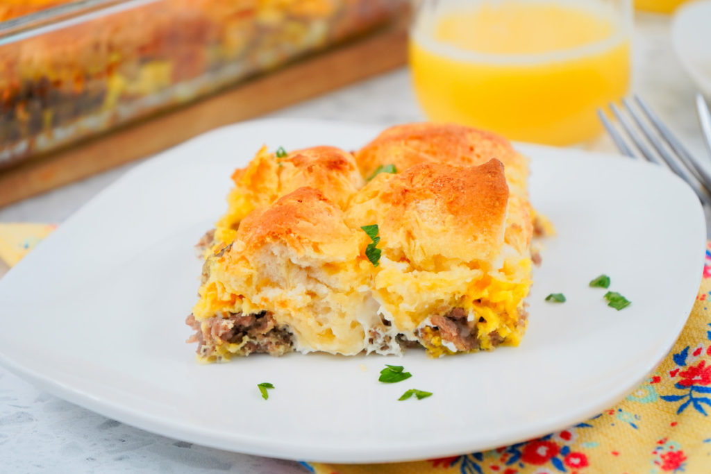 Maple Sausage Breakfast Bubble Bake - Stef's Eats and Sweets