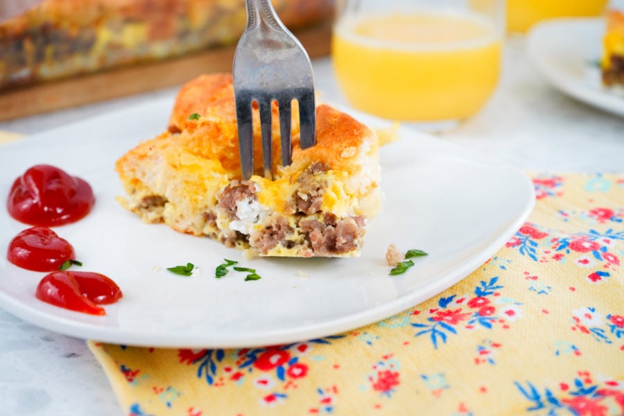 Maple Sausage Breakfast Bubble Bake - Stef's Eats and Sweets