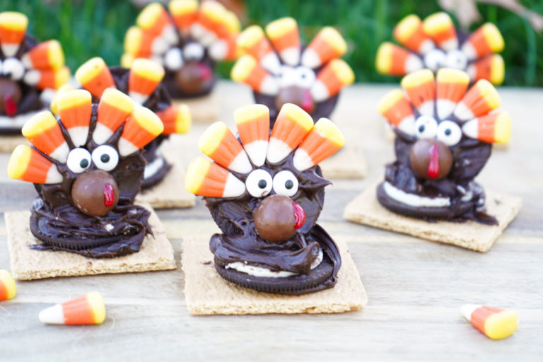 How to Make Thanksgiving Turkey Gobbler Treats - Stef's Eats and Sweets
