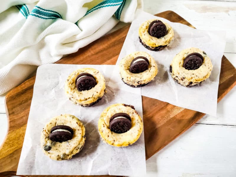 Mini Cookies N Cream Cheesecakes - Stef's Eats and Sweets