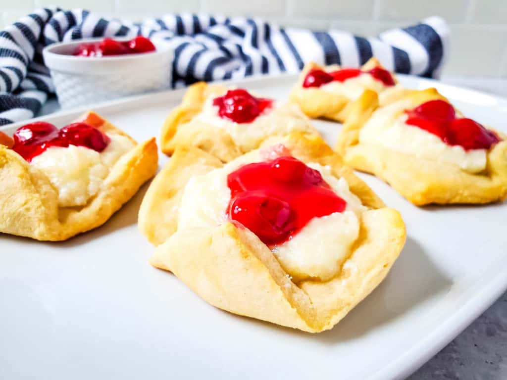 Easy Cherry Cheesecake Pastries (with Crescent Rolls) - Stef's Eats and ...