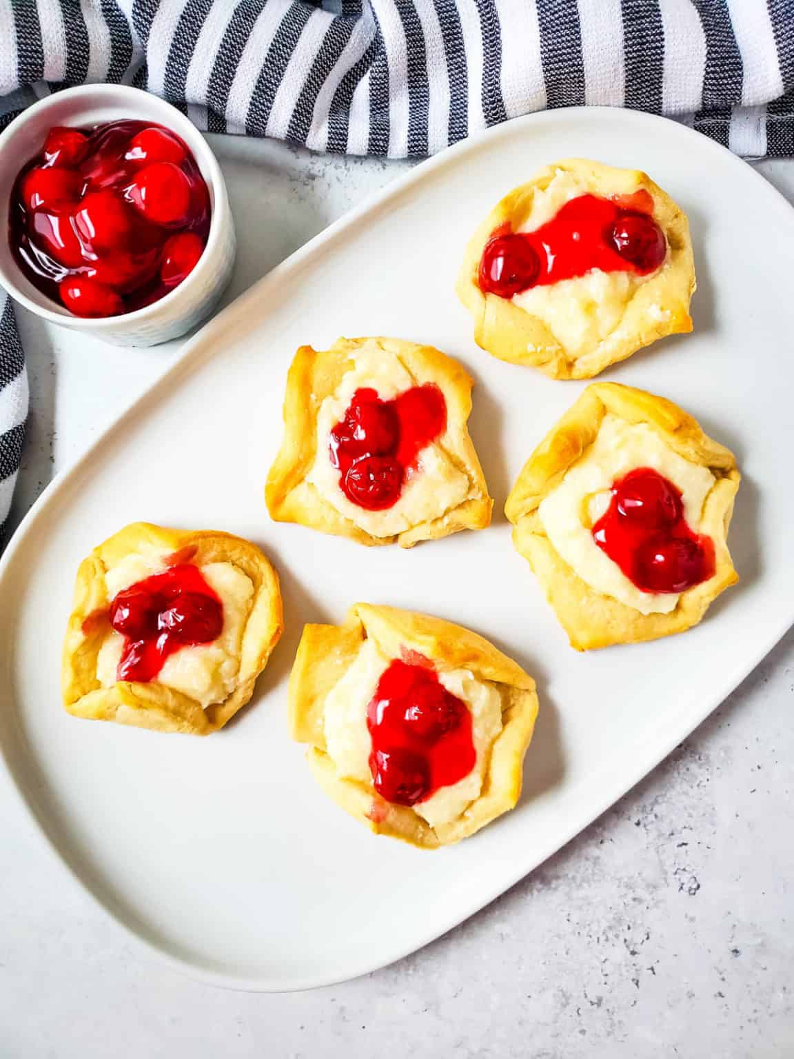 Easy Cherry Cheesecake Pastries (with Crescent Rolls) - Stef's Eats and ...